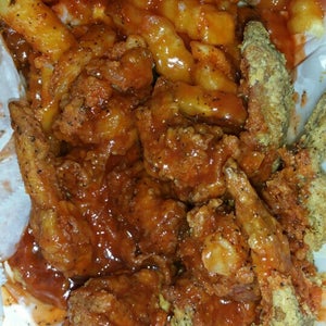 Tri-Taylor, Chicago IL - Neighborhood Guide | Trulia