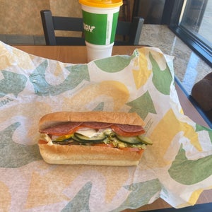 Tri-Taylor, Chicago IL - Neighborhood Guide | Trulia