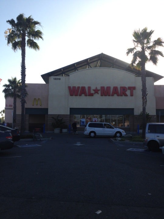 Walmart Supercenter, 13310 Telegraph Rd, Santa Fe Springs, CA ...