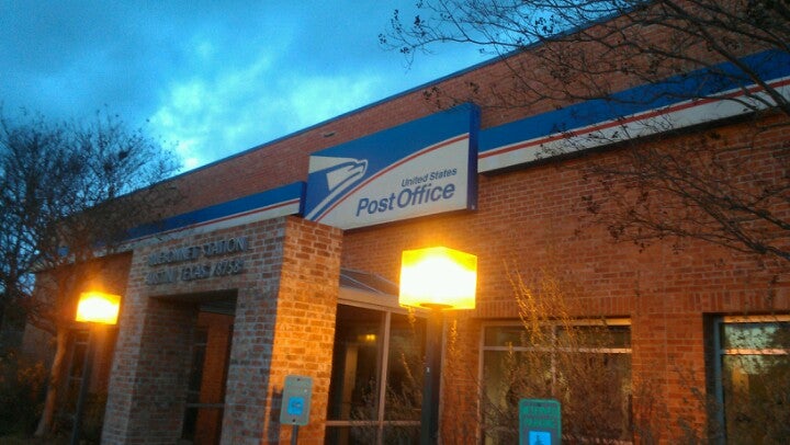 United States Postal Service, 1822 W Braker Ln, Austin, TX, Post ...