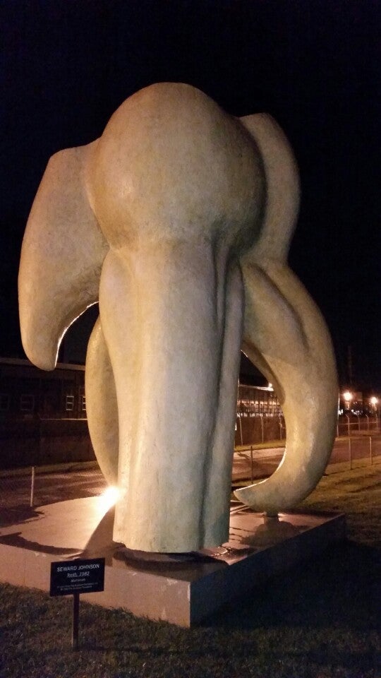 World's Largest Tooth, 637 Sloan Ave, Hamilton Twp, NJ, Monuments ...