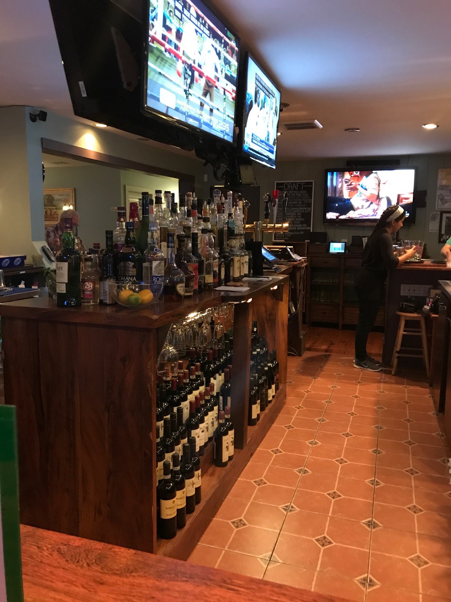 Bar Cilento, 37 Plainfield Rd, Stirling, NJ, Eating places - MapQuest