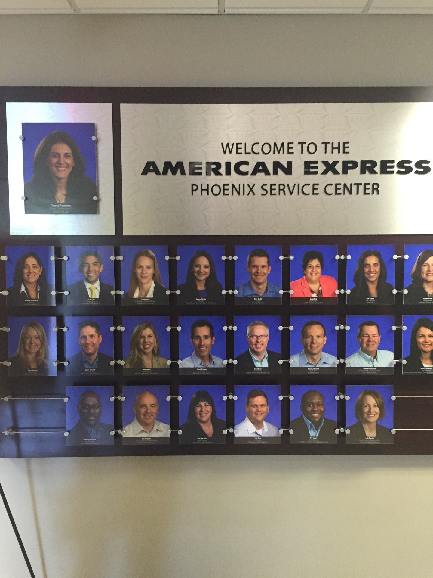 American Express, 3151 W Behrend Dr, Phoenix, AZ, Banks - MapQuest