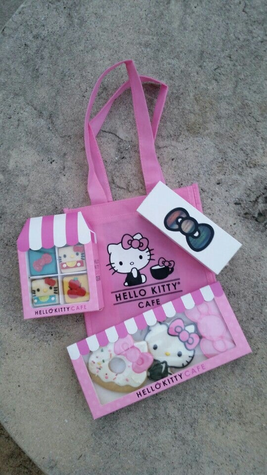 Hello Kitty Cafe, 1450 Ala Moana Blvd, Ste 1034, Honolulu, HI, Bakeries ...