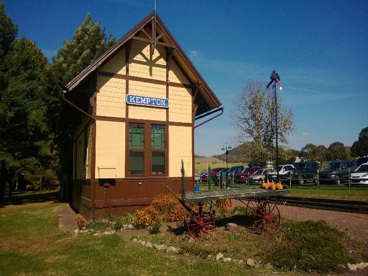 Kempton Station, 42 Community Center Dr, Kempton, PA, Commuter Rail ...