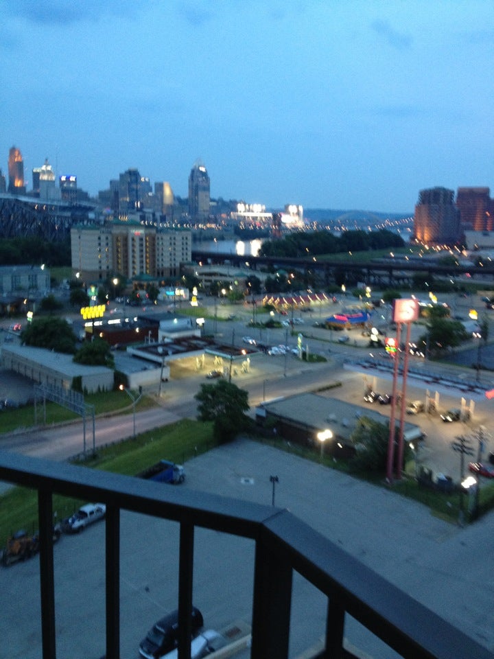 Radisson Hotel Cincinnati Riverfront, 668 W 5th St, Covington, KY ...