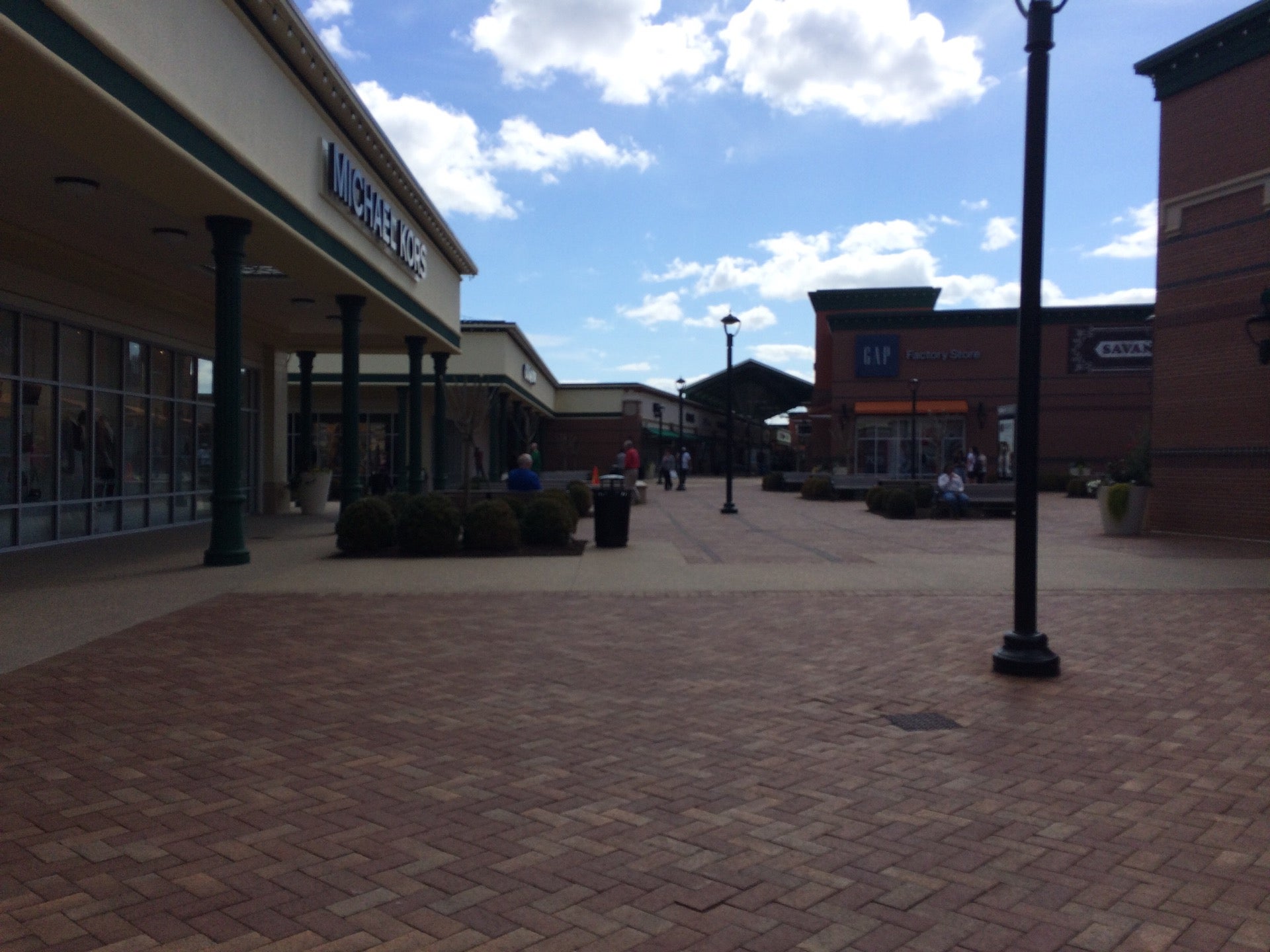 Tanger Outlets Savannah, 200 Tanger Outlets Blvd, Pooler, GA, Gifts ...
