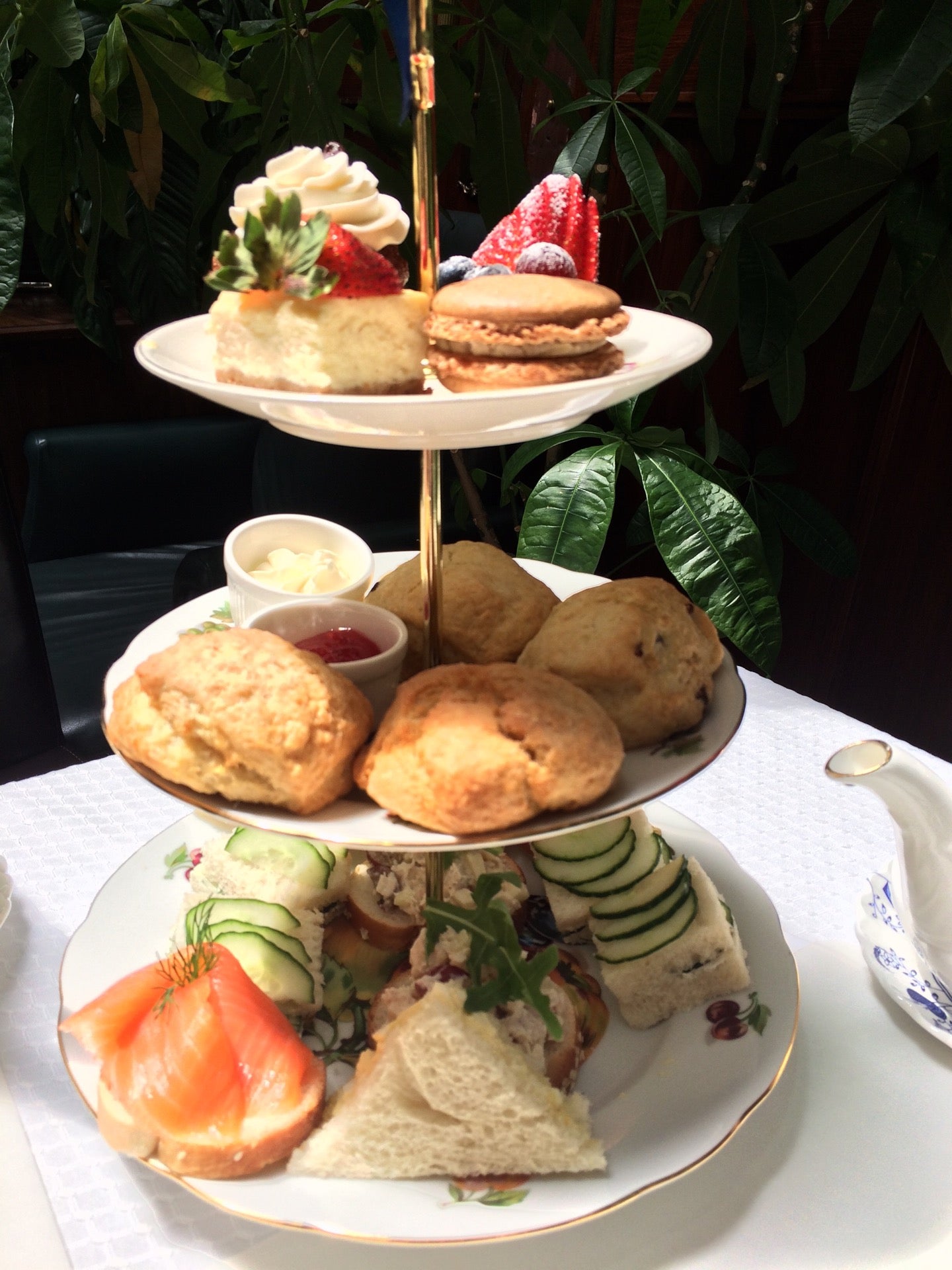 After Queen Tea Shop, 7355 Bayview Avenue Inside Longos Plaza, Vaughan ...