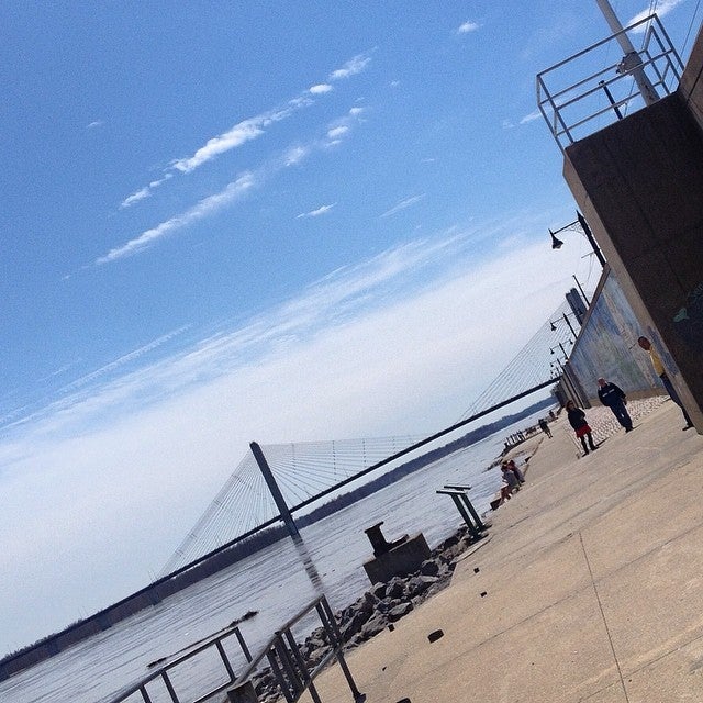 Cape Girardeau Riverfront, Cape Girardeau, MO, Landmark - MapQuest