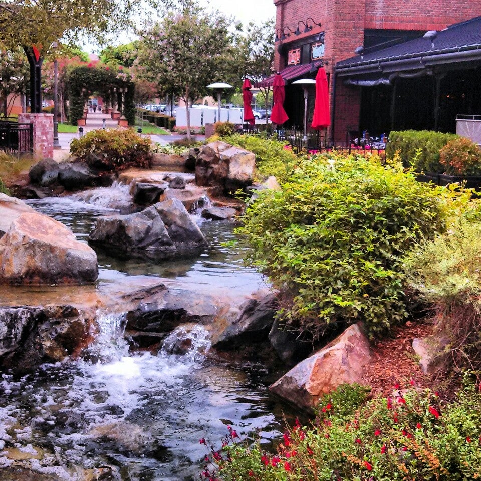 The Crossings at Corona, 2470 Tuscany St, El Cerrito, CA, Shopping ...