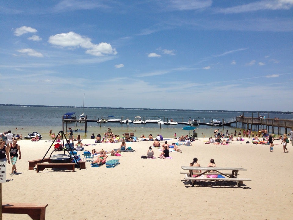 Eaton's Beach Sandbar & Grill, 15790 SE 134th Ave, Weirsdale, FL ...