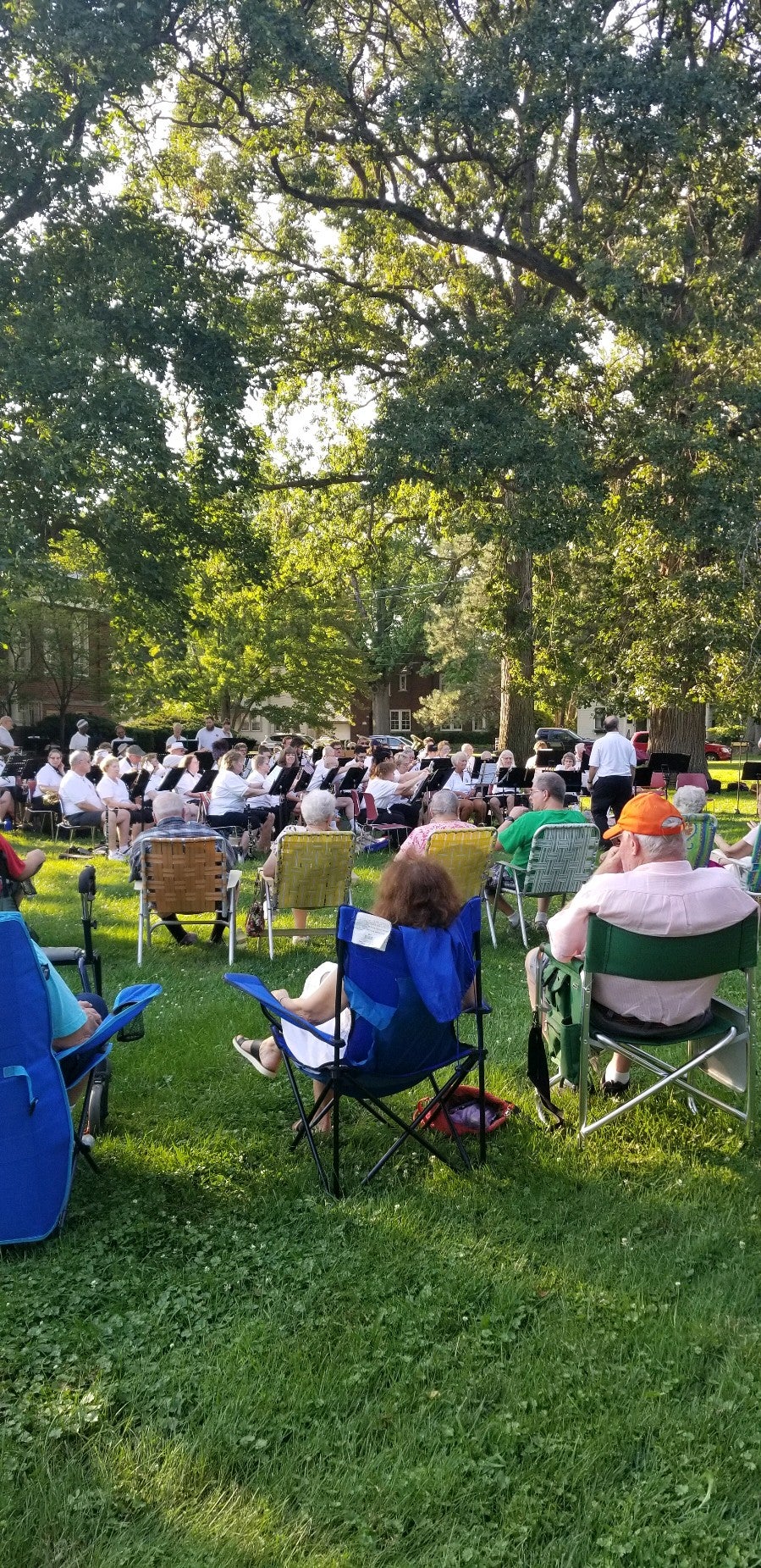 Toledo Lucas County Public Library - Maumee, 501 River Rd, Maumee, OH ...