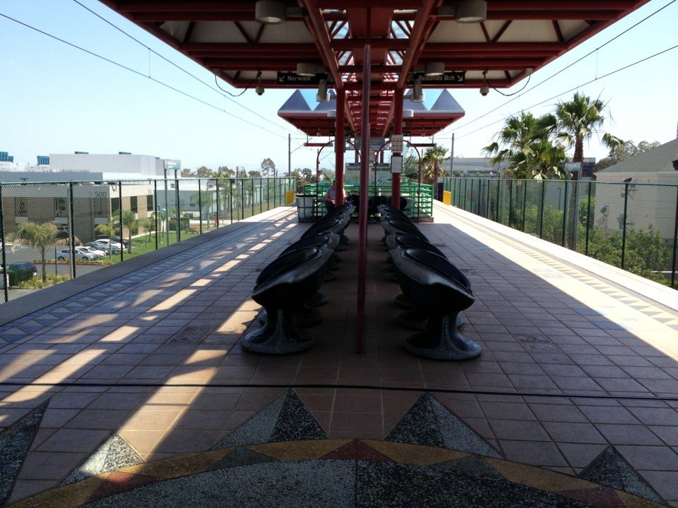 Mariposa Station - Metro Green Line, 555 N Nash St, El Segundo, CA ...