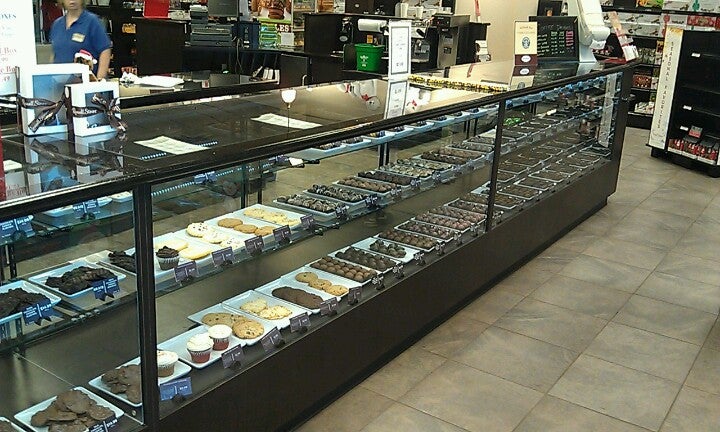Russell Stover's Chocolate Factory and Shop, Abilene, KS, Candy Stores ...