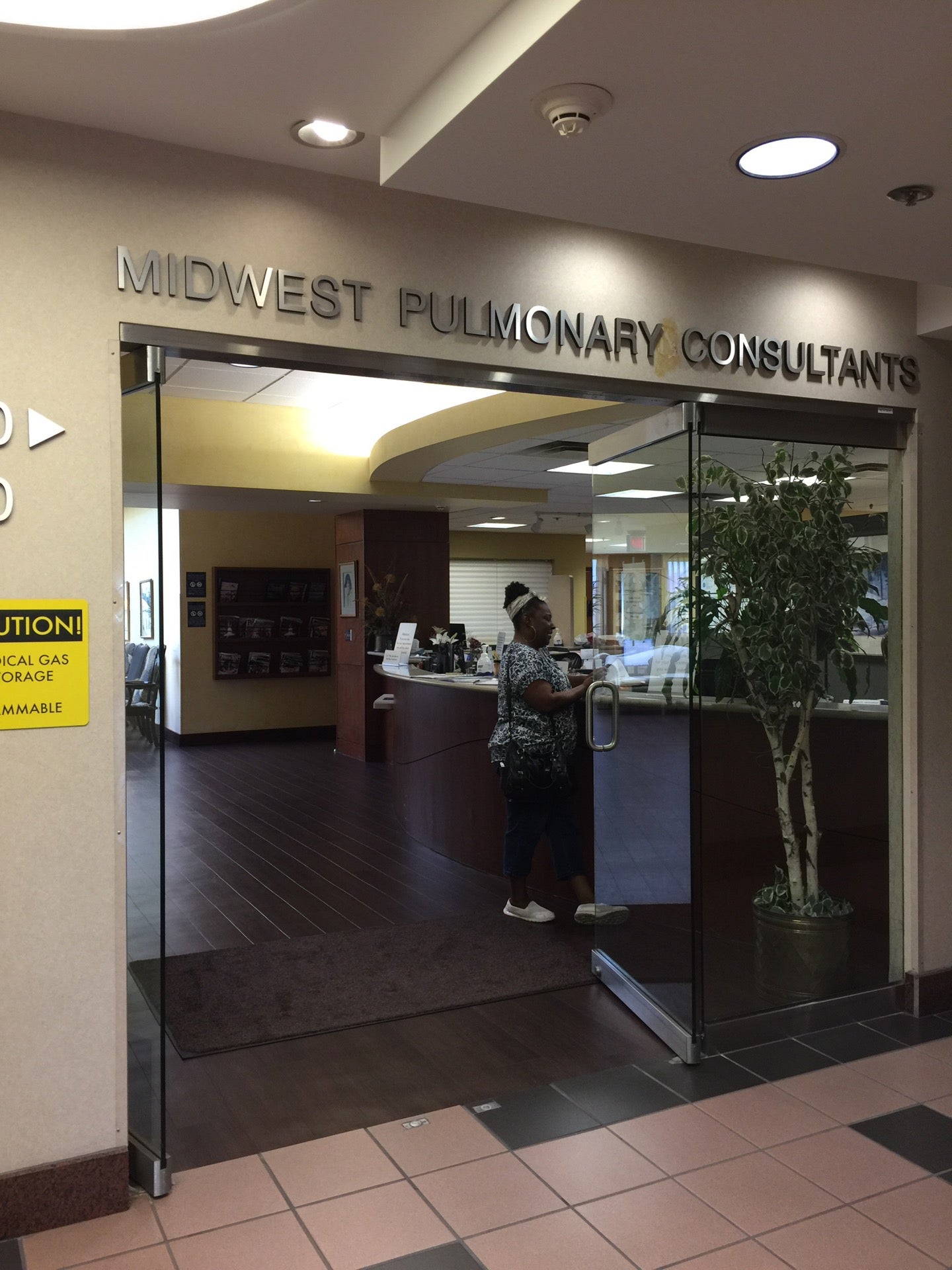 Emily J Ochoa MD - St Luke's Dermatology Specialists, 4320 Wornall Rd ...