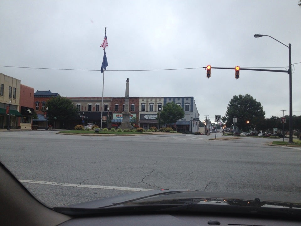 Clinton, SC Map & Directions - MapQuest