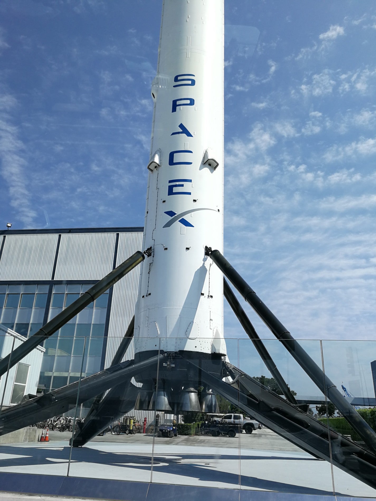 Spacex, 1 Rocket Rd, Hawthorne, CA, Food Markets - MapQuest