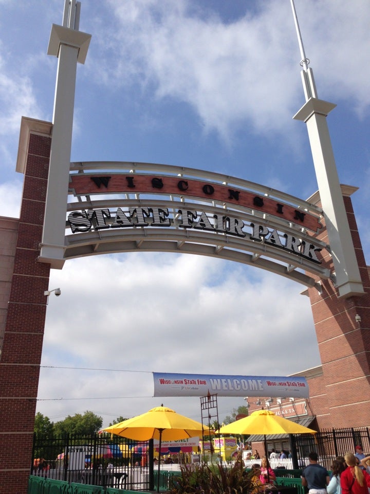 Wisconsin State Fair Main Gate, Milwaukee, WI, Trade Fairs & Shows ...