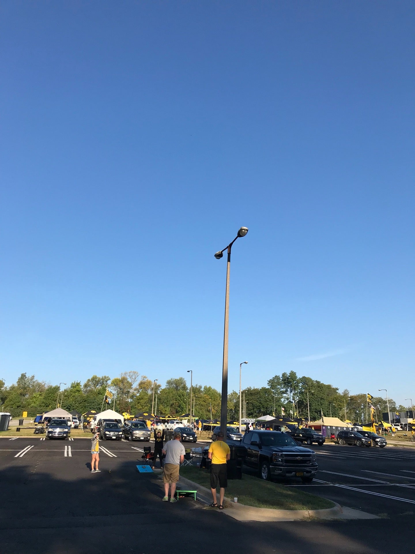 Hawkeye Tailgating Commuter Lot, Emerald St, Iowa City, IA - MapQuest
