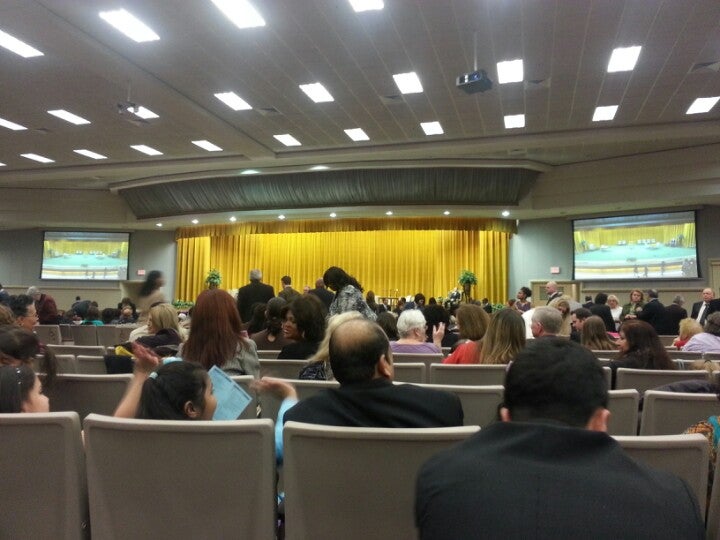 Jehovah's Witness Assembly Hall, 800 N Schmidt Rd, Romeoville, IL ...