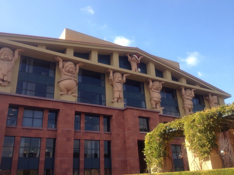 Frank G. Wells Building, 500 S Buena Vista St, Burbank, CA - MapQuest