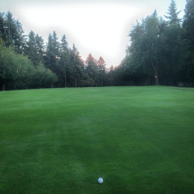 Broadmoor Golf Club, 2340 Broadmoor Dr E, Seattle, WA, Factory Outlets ...