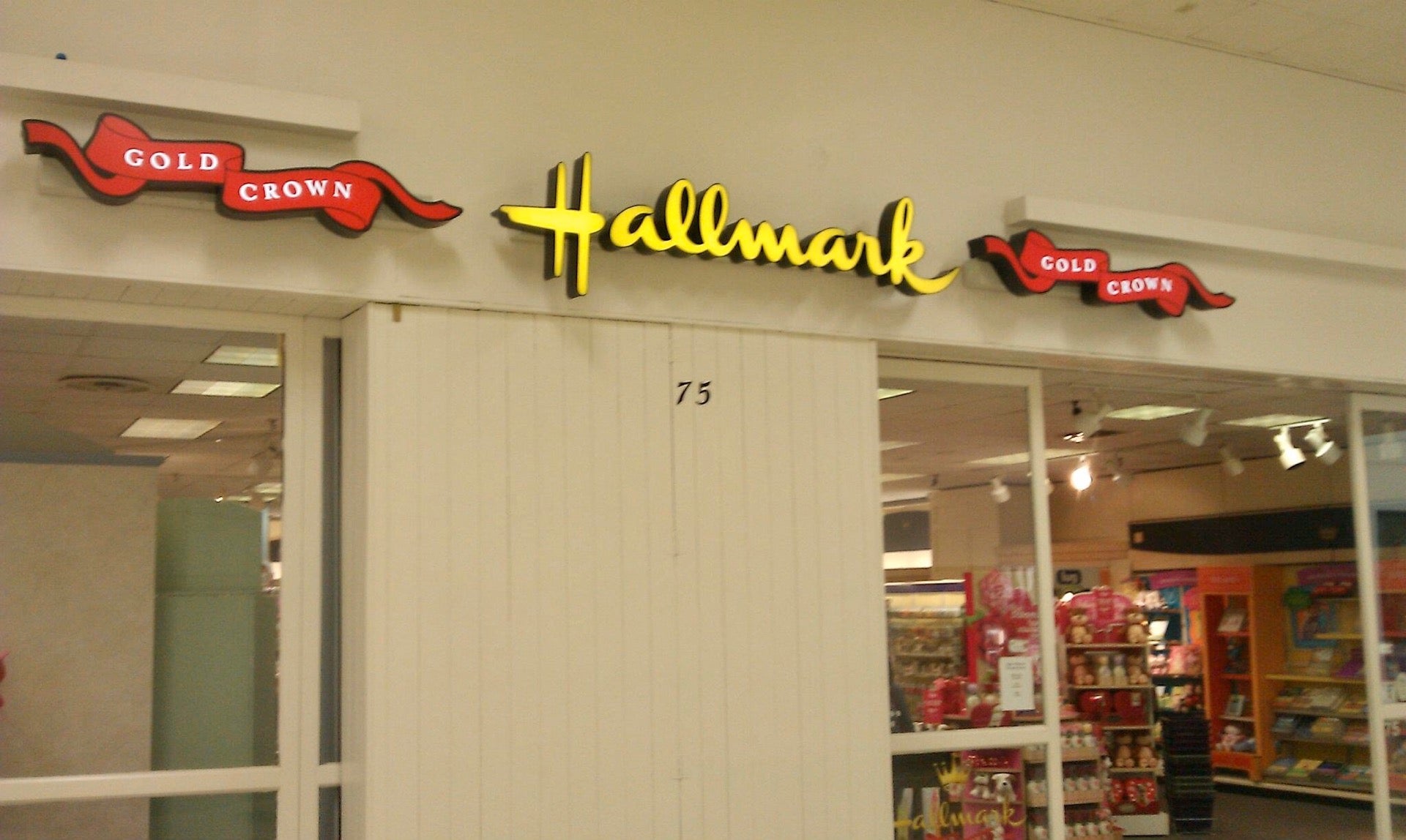 Lisa's Hallmark Mayberry Mall, 75 Mayberry Mall, Mount Airy, NC, Gift ...