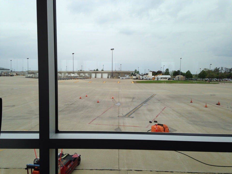 The Eastern Iowa Airport (CID), 2121 Arthur Collins Pkwy SW, Cedar ...
