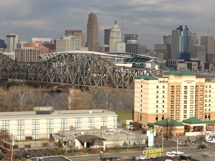 Radisson Hotel Cincinnati Riverfront, 668 W 5th St, Covington, KY ...
