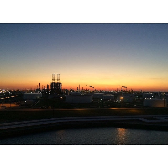 Marathon Petroleum Galveston Bay Refinery, 2401 5th Ave S, Texas City ...