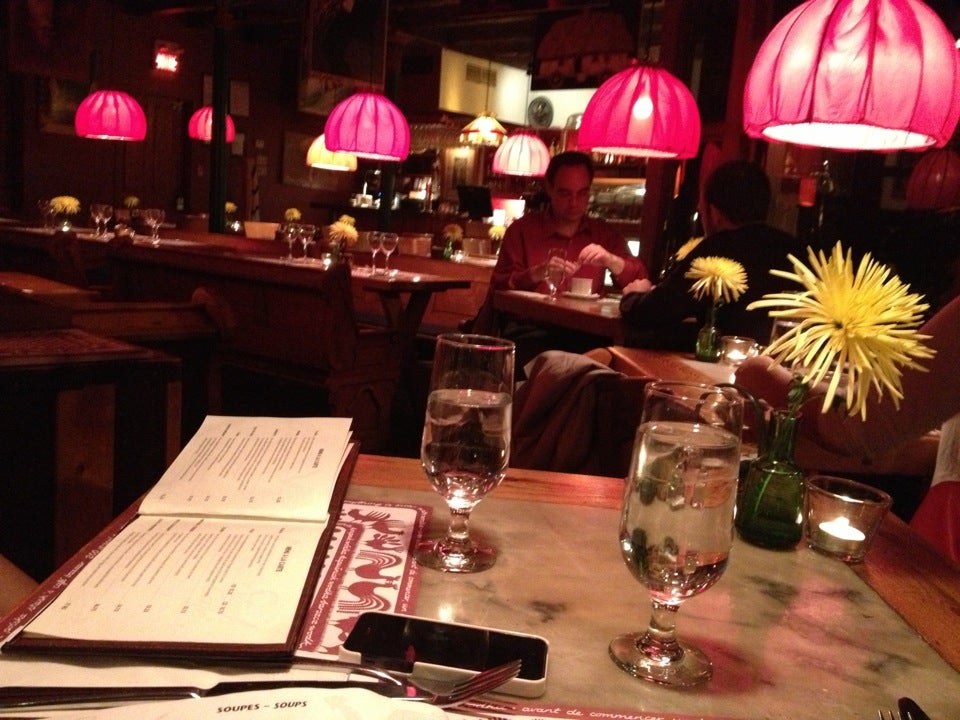 Stash Cafe, 200 Rue St-Paul O, Montréal, QC, Restaurants - MapQuest