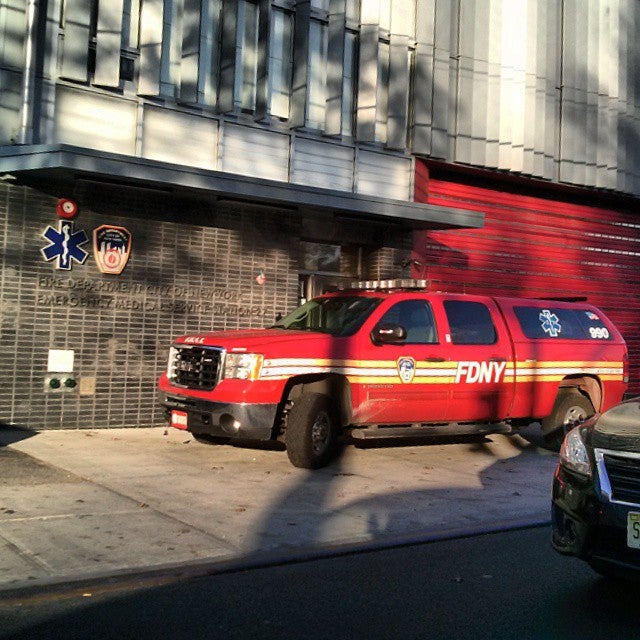Fdny Ems Station 27, 243 E 233rd St, New York, NY, Fire & Rescue - MapQuest Fdny Ems Station 27, 243 E 233rd St, New York, NY, Fire & Rescue - MapQuest