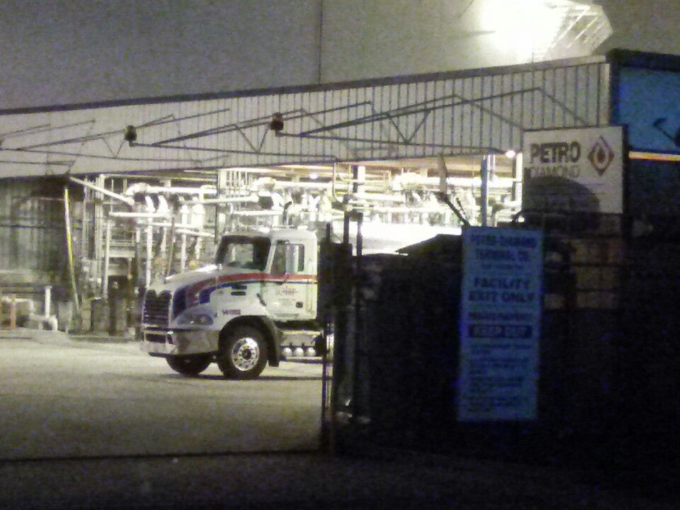 Petro-Diamond Terminal Co, 1920 W Lugger Way, Long Beach, CA - MapQuest