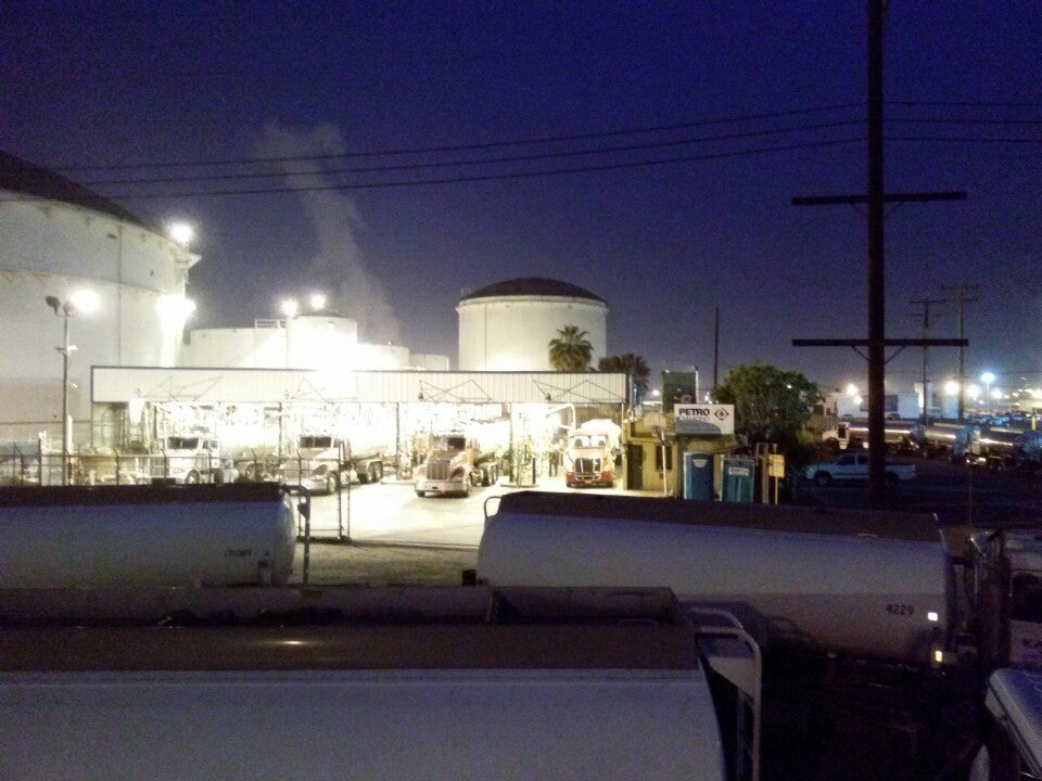 Petro-Diamond Terminal Co, 1920 W Lugger Way, Long Beach, CA - MapQuest