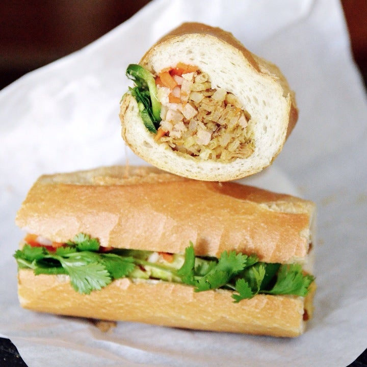 Banh Mi & Che Cali, 13838 Brookhurst St, Garden Grove, California ...