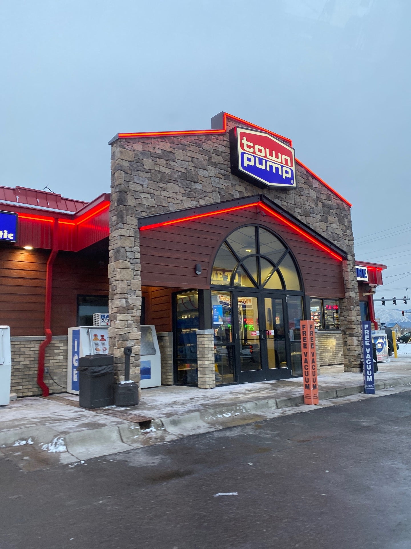 Town Pump Livingston Mt