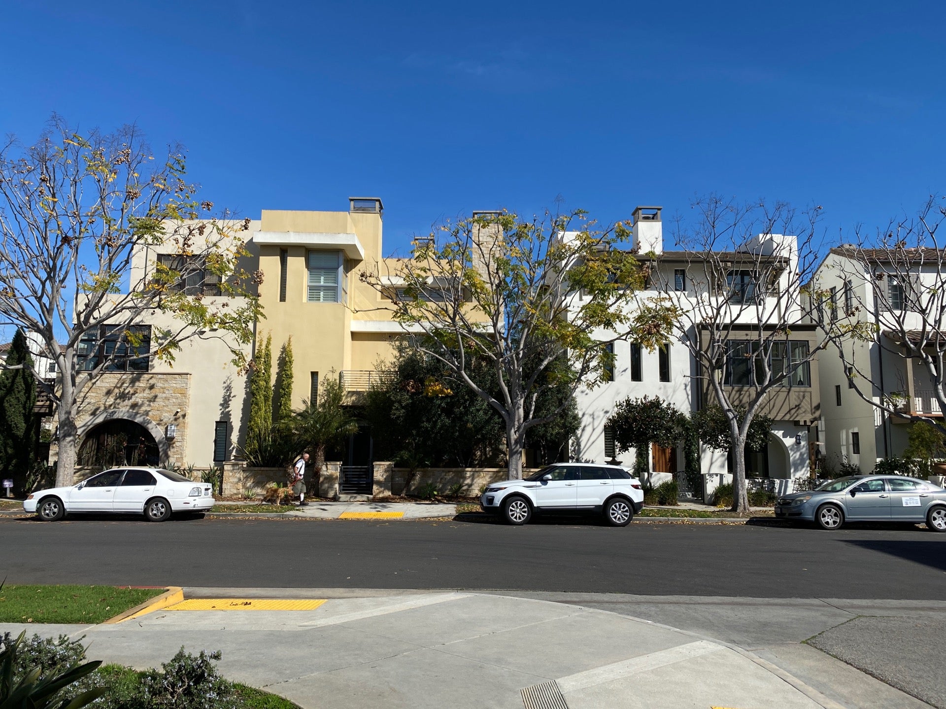 Playa Vista Icon Park, S Icon Cir, Los Angeles, CA - MapQuest