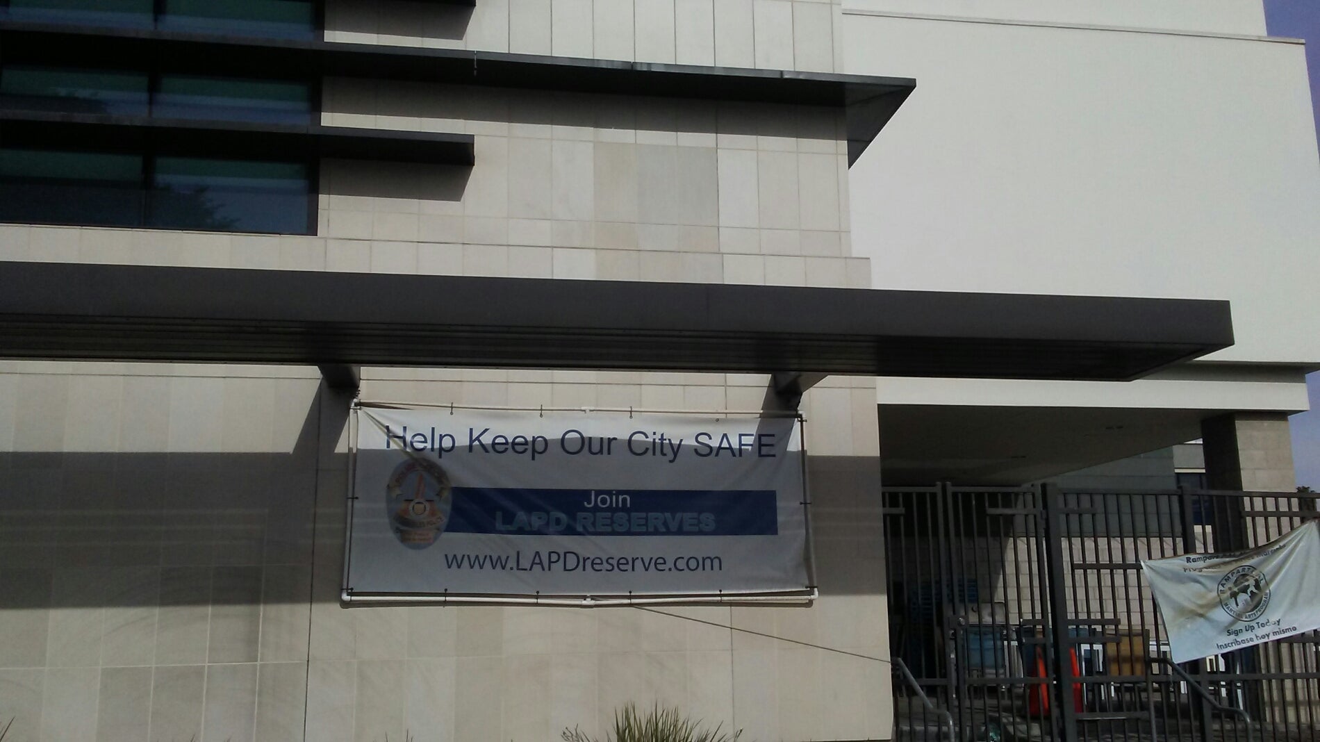 Los Angeles Police Department, Rampart Division, 1401 W 6th St, Los ...