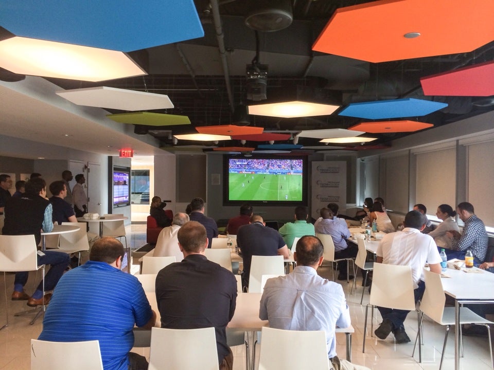 NBC Universal, 1 CNBC Plz, Englewood Cliffs, NJ, Business Services ...