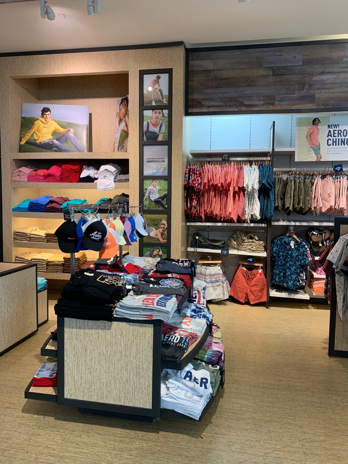 Aeropostale New Store Design