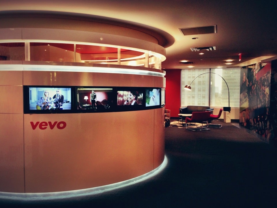 Vevo LLC, 4 Times Sq, New York, NY, Publishers - MapQuest