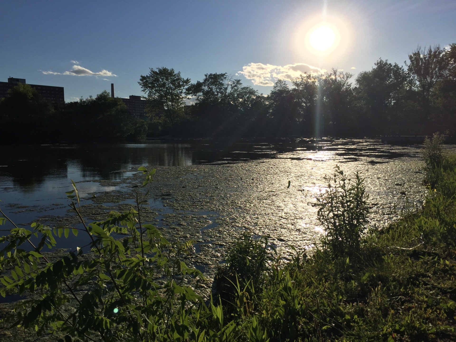 Middle Of Raritan River, New Brunswick, NJ, Lake - MapQuest