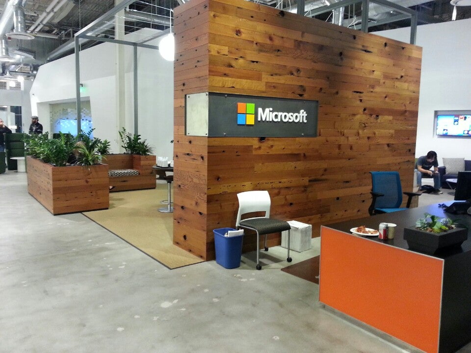 Microsoft Playa Vista Office, 13031 W Jefferson Blvd, Los Angeles, CA ...