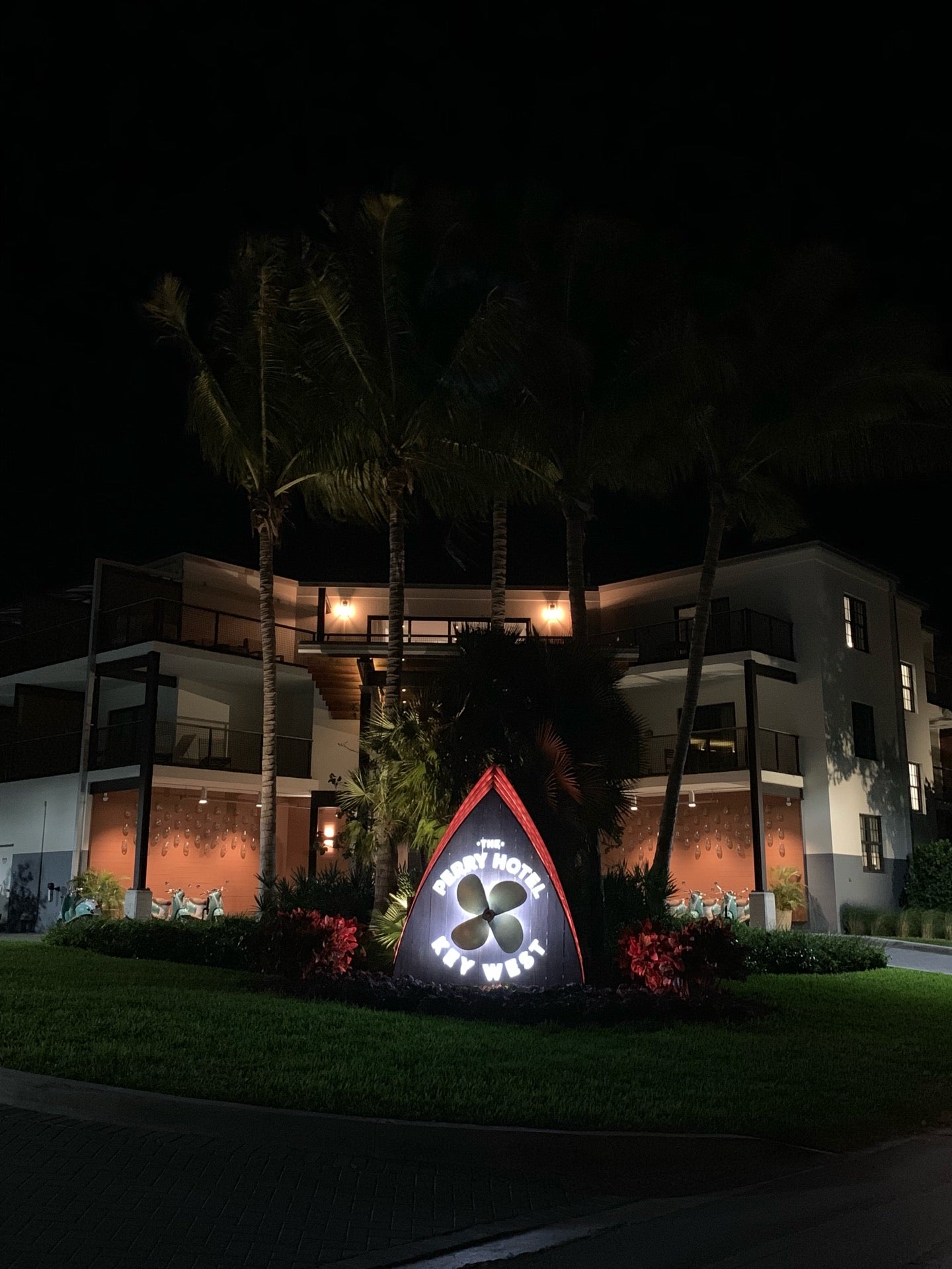 The Perry Hotel Key West, 7001 Shrimp Rd, Key West, FL, Hotels & Motels ...