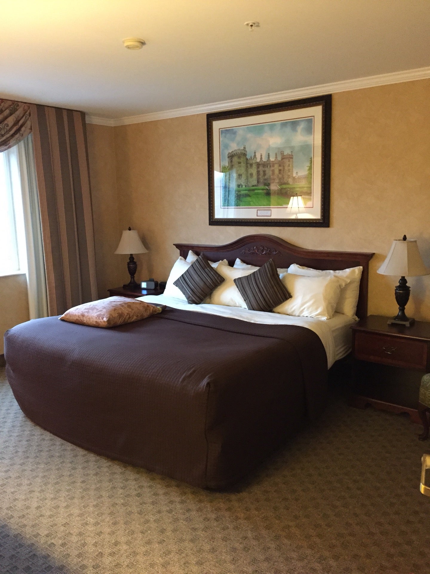 Irish Cottage Inn & Suites, 9853 W US Highway 20, Galena, IL, Eating ...