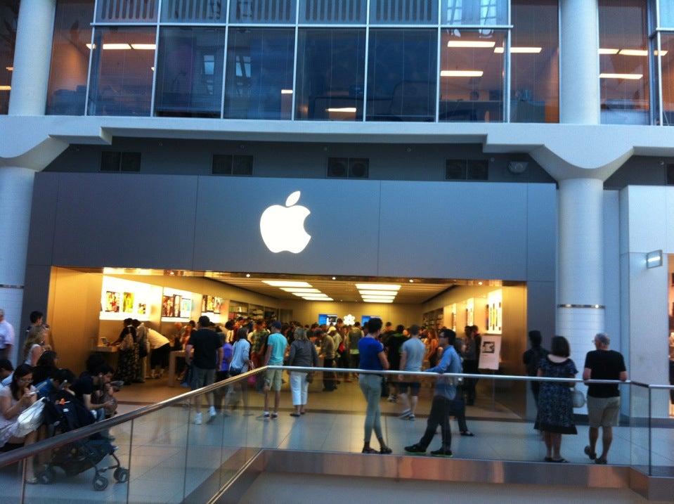 Apple Eaton Centre, 220 Yonge Street, Toronto, ON - MapQuest