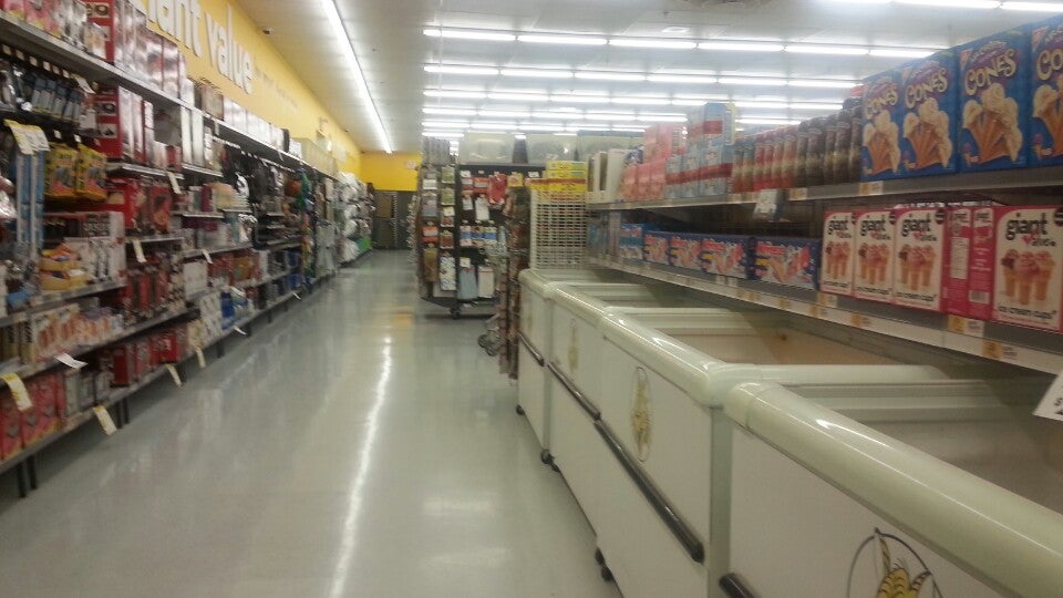 Canadian Tire, 24614 Adelaide Road, Strathroy, ON - MapQuest