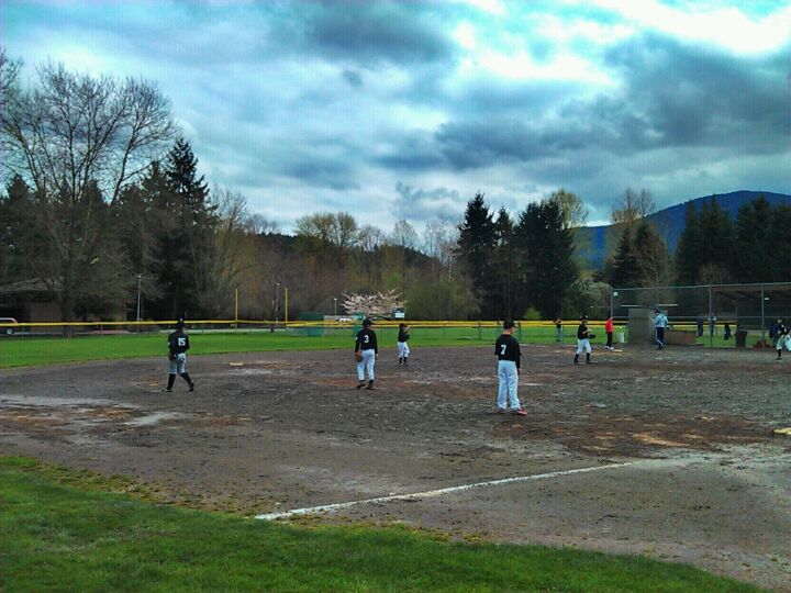 Dodd Field, 565 NW Holly St, Issaquah, WA 98027, US - MapQuest