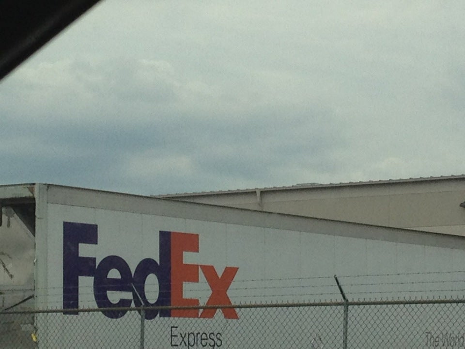 FedEx Ship Center, 4400 International Pkwy, Atlanta, GA - MapQuest