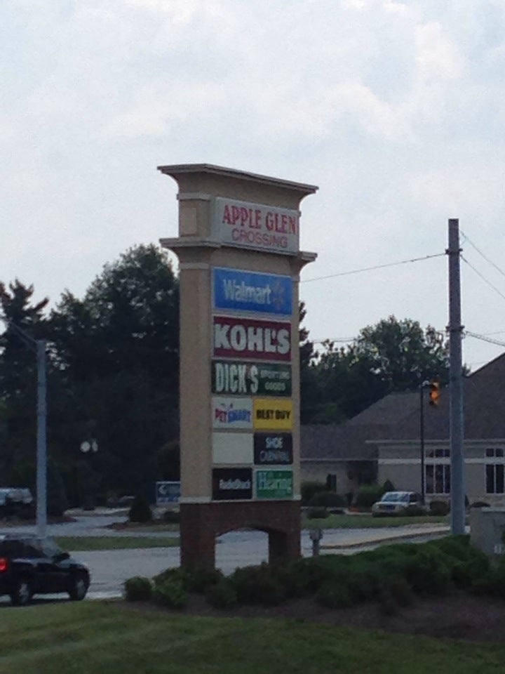 Apple Glen Crossing, 1410 Apple Glen Blvd, Fort Wayne, IN - MapQuest